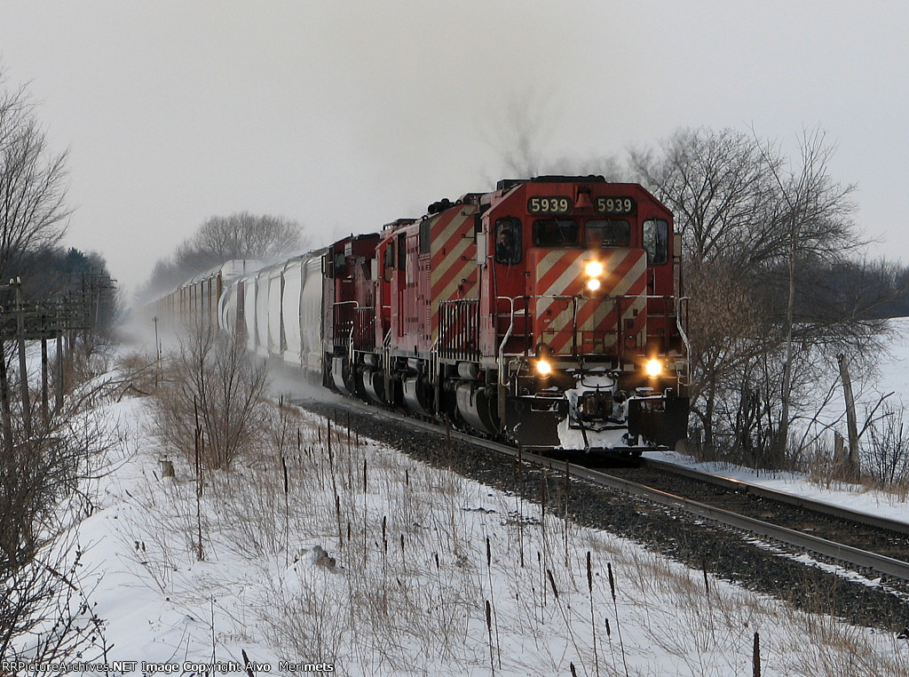 CP 5939 at Mile 101 Galt Sub